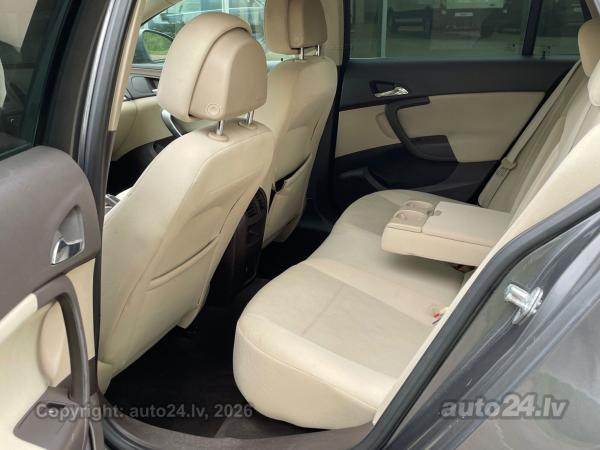 Pelēks Opel Insignia 2010 Tallina, ar dzinēja tilpumu 2.00 L un nobraukumu 0 tūkst. km par 700 €, foto 8 vietnē AUTOMOTO.COM.LV