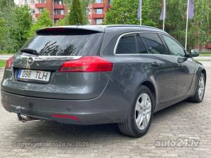 Grey Opel Insignia 2010 in Tallinn, with an engine capacity of 2.00 L and mileage of 0 thousand km for 900 €, photo 4 on AUTOMOTO.COM.LV