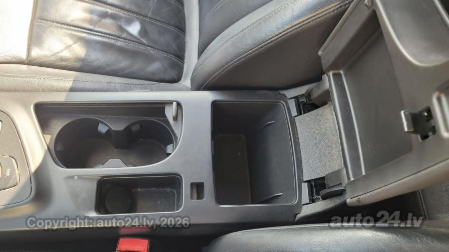 Серый Опель Инсигния 2010 в Пылтсамаа, объемом двигателя 2.00 л и пробегом 400 тыс. км за 1100 €, фото 8 на AUTOMOTO.COM.LV