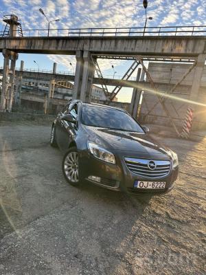 Grey Opel Insignia 2010 in Daugavpils, with an engine capacity of 2.00 L and mileage of 210 thousand km for 4450 €, photo  on AUTOMOTO.COM.LV