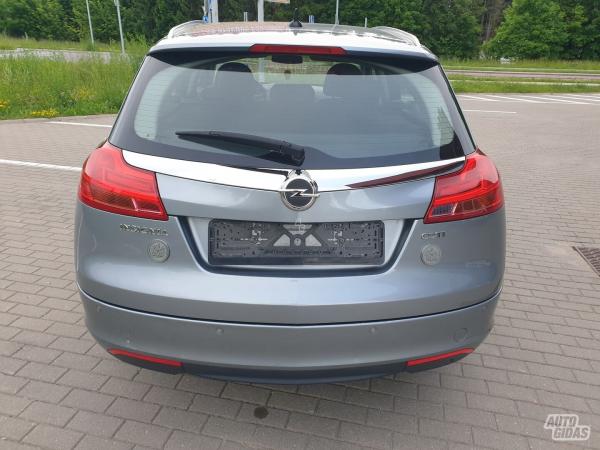 Grey Opel Insignia 2010 in Utena, with an engine capacity of 2.00 L and mileage of 240 thousand km for 2700 €, photo 8 on AUTOMOTO.COM.LV