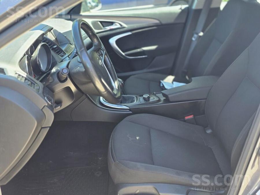 Pelēks Opel Insignia 2010 Liepāja, ar dzinēja tilpumu 2.00 L un nobraukumu 214 tūkst. km par 2750 €, foto 12 vietnē AUTOMOTO.COM.LV