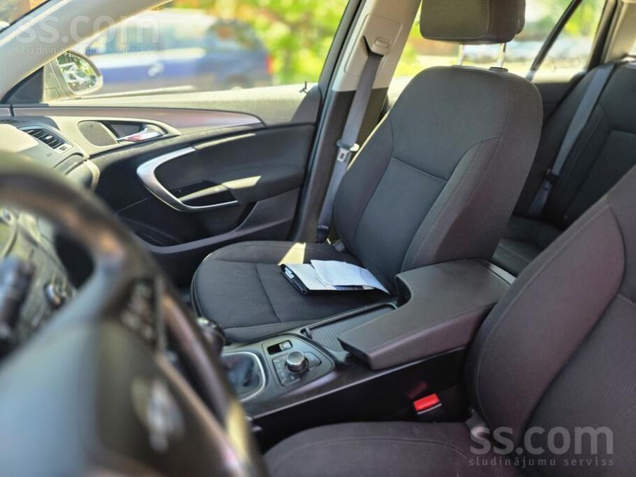 Pelēks Opel Insignia 2010 Liepāja, ar dzinēja tilpumu 2.00 L un nobraukumu 214 tūkst. km par 2750 €, foto 13 vietnē AUTOMOTO.COM.LV