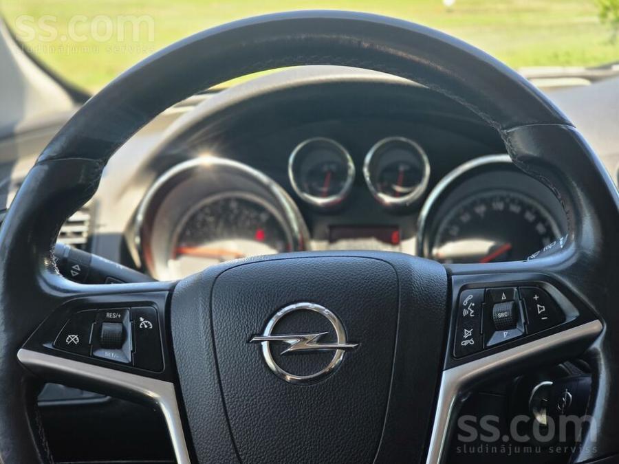 Pelēks Opel Insignia 2010 Liepāja, ar dzinēja tilpumu 2.00 L un nobraukumu 214 tūkst. km par 2750 €, foto 16 vietnē AUTOMOTO.COM.LV