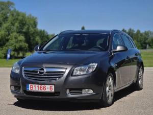 Grey Opel Insignia 2010 in Grobiņa, with an engine capacity of 2.00 L and mileage of 214 thousand km for 2750 €, photo  on AUTOMOTO.COM.LV
