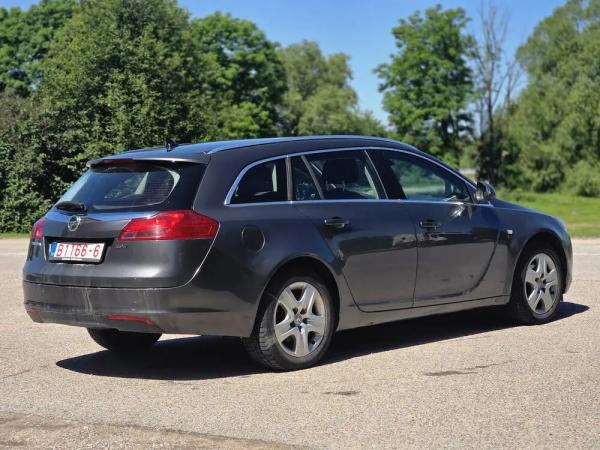 Pelēks Opel Insignia 2010 Grobiņa, ar dzinēja tilpumu 2.00 L un nobraukumu 214 tūkst. km par 2750 €, foto 6 vietnē AUTOMOTO.COM.LV