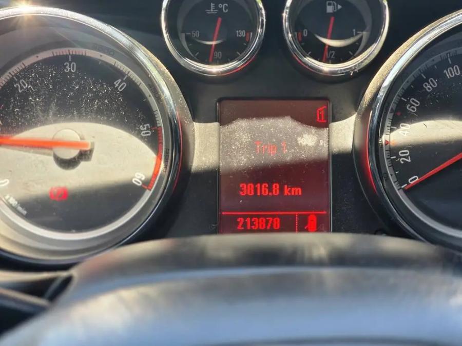 Pelēks Opel Insignia 2010 Grobiņa, ar dzinēja tilpumu 2.00 L un nobraukumu 214 tūkst. km par 2750 €, foto 17 vietnē AUTOMOTO.COM.LV
