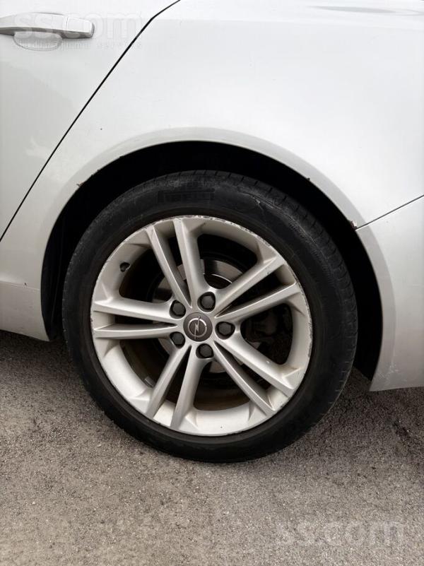 Pelēks Opel Insignia 2010 Jelgava, ar dzinēja tilpumu 2.00 L un nobraukumu 311 tūkst. km par 3300 €, foto 3 vietnē AUTOMOTO.COM.LV