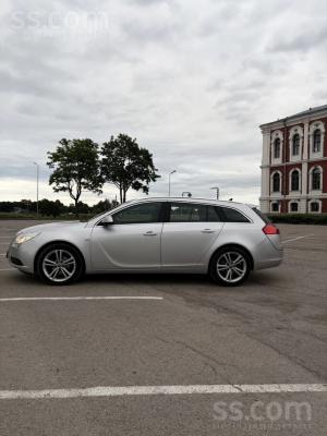 Pelēks Opel Insignia 2010 Jelgava, ar dzinēja tilpumu 2.00 L un nobraukumu 311 tūkst. km par 3300 €, foto 3 vietnē AUTOMOTO.COM.LV