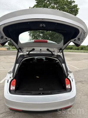 Pelēks Opel Insignia 2010 Jelgava, ar dzinēja tilpumu 2.00 L un nobraukumu 311 tūkst. km par 3300 €, foto 6 vietnē AUTOMOTO.COM.LV