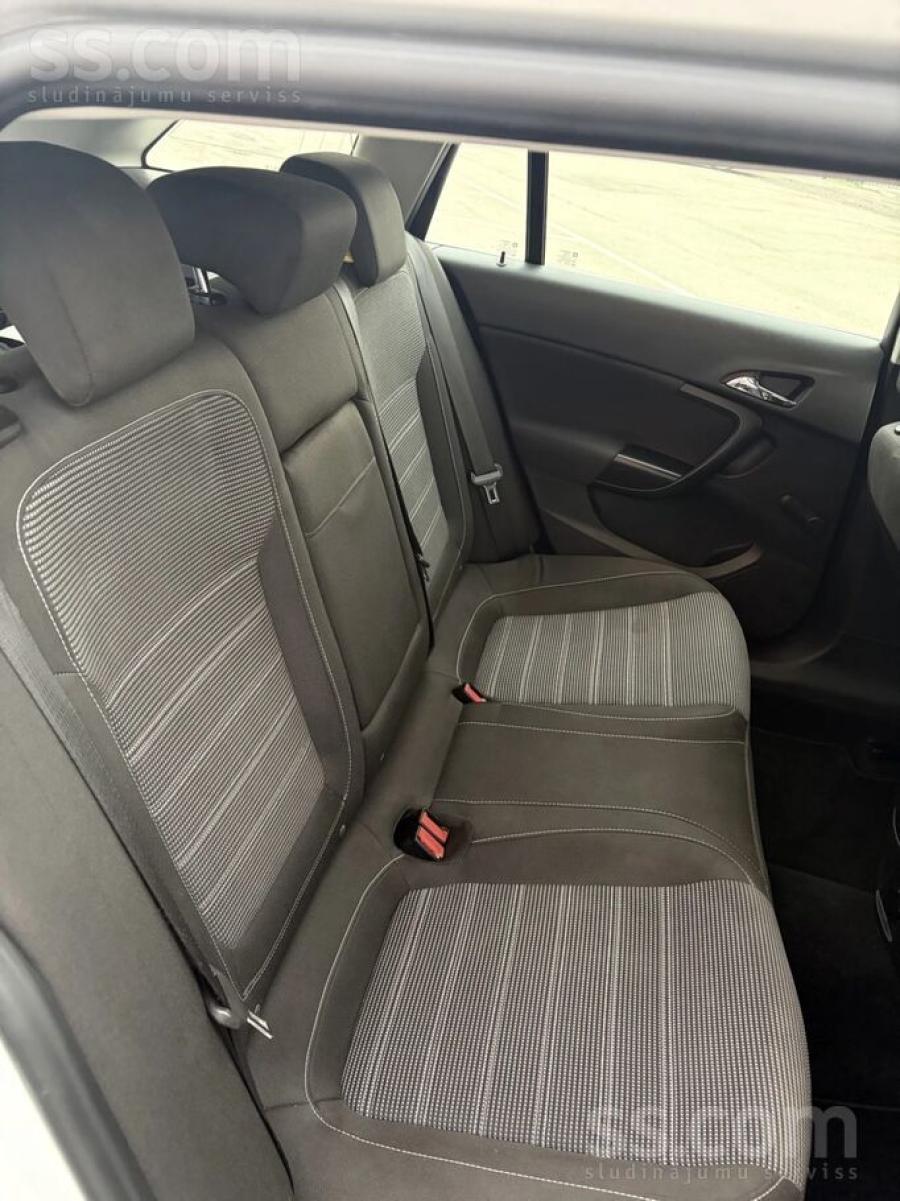 Pelēks Opel Insignia 2010 Jelgava, ar dzinēja tilpumu 2.00 L un nobraukumu 311 tūkst. km par 3300 €, foto 9 vietnē AUTOMOTO.COM.LV