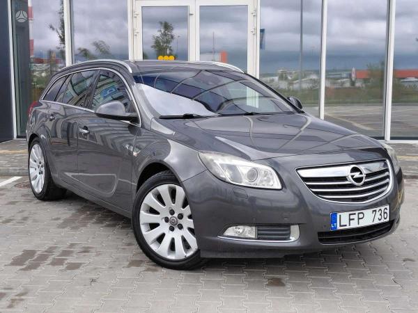 Pelēks Opel Insignia 2010 Viļņa, ar dzinēja tilpumu 1.96 L un nobraukumu 318 tūkst. km par 2350 €, foto 1 vietnē AUTOMOTO.COM.LV