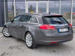 Pelēks Opel Insignia 2010 Viļņa, ar dzinēja tilpumu 1.96 L un nobraukumu 318 tūkst. km par 2350 €, foto 5 vietnē AUTOMOTO.COM.LV