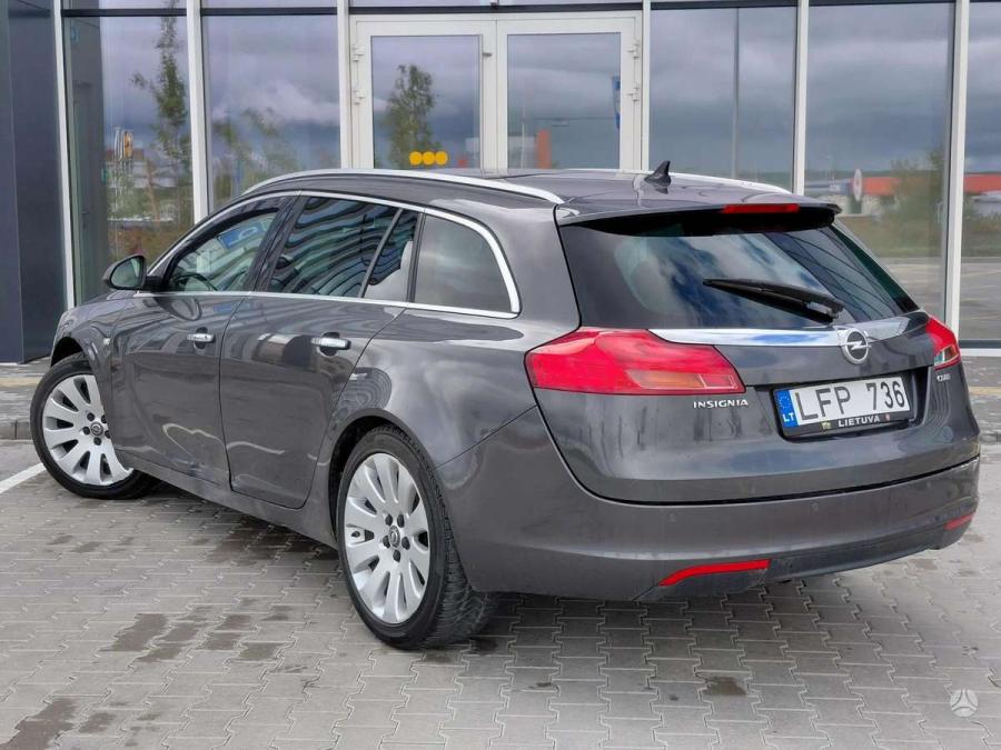 Pelēks Opel Insignia 2010 Viļņa, ar dzinēja tilpumu 1.96 L un nobraukumu 318 tūkst. km par 2350 €, foto 5 vietnē AUTOMOTO.COM.LV