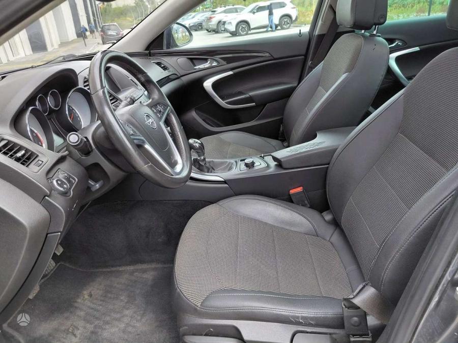 Pelēks Opel Insignia 2010 Viļņa, ar dzinēja tilpumu 1.96 L un nobraukumu 318 tūkst. km par 2350 €, foto 9 vietnē AUTOMOTO.COM.LV