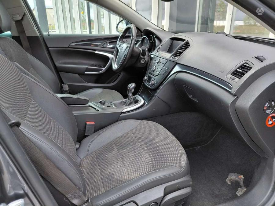 Pelēks Opel Insignia 2010 Viļņa, ar dzinēja tilpumu 1.96 L un nobraukumu 318 tūkst. km par 2350 €, foto 13 vietnē AUTOMOTO.COM.LV