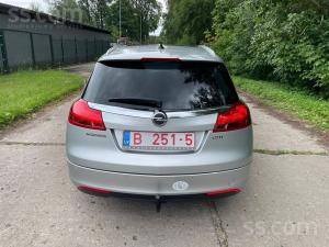 Pelēks Opel Insignia 2010 Rīga, ar dzinēja tilpumu 2.00 L un nobraukumu 0 tūkst. km par 2000 €, foto 5 vietnē AUTOMOTO.COM.LV