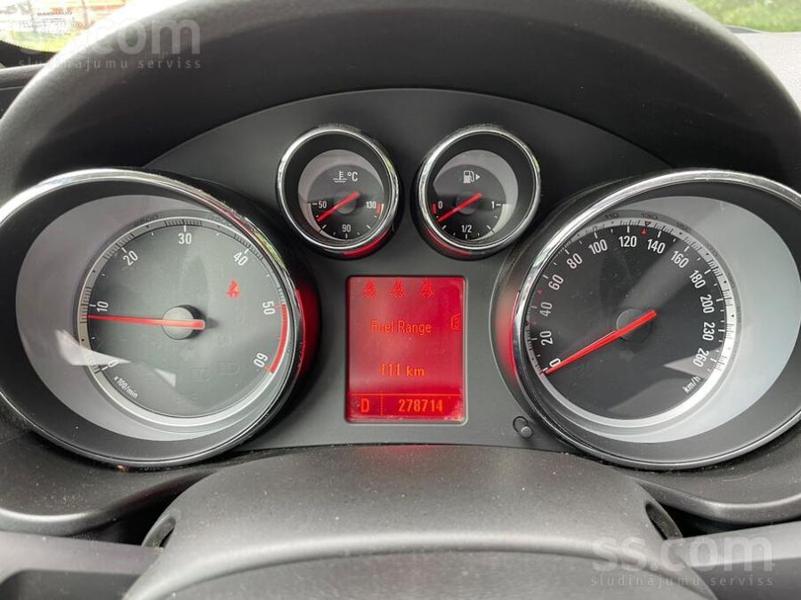 Pelēks Opel Insignia 2010 Rīga, ar dzinēja tilpumu 2.00 L un nobraukumu 0 tūkst. km par 2000 €, foto 15 vietnē AUTOMOTO.COM.LV