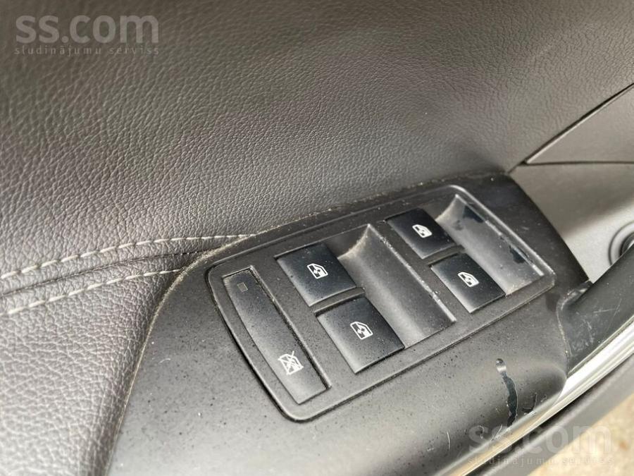 Pelēks Opel Insignia 2010 Rīga, ar dzinēja tilpumu 2.00 L un nobraukumu 0 tūkst. km par 2000 €, foto 21 vietnē AUTOMOTO.COM.LV