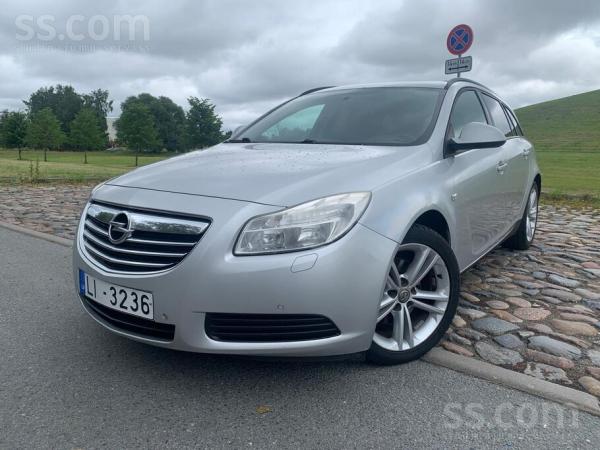 Pelēks Opel Insignia 2010 Rīga, ar dzinēja tilpumu 2.00 L un nobraukumu 271 tūkst. km par 1780 €, foto 1 vietnē AUTOMOTO.COM.LV