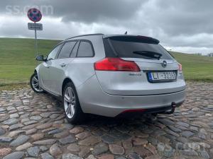 Grey Opel Insignia 2010 in Riga, with an engine capacity of 2.00 L and mileage of 271 thousand km for 1780 €, photo 5 on AUTOMOTO.COM.LV