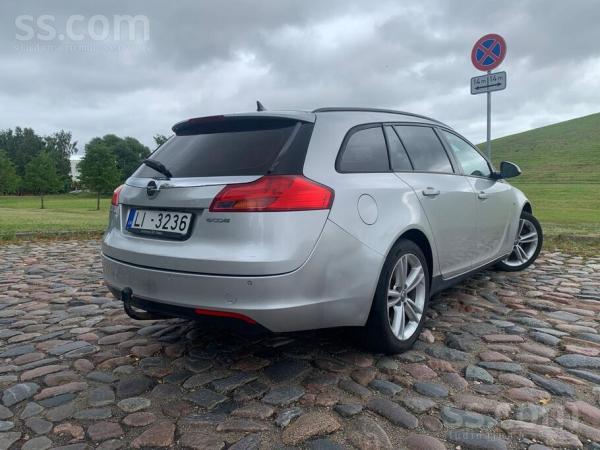 Pelēks Opel Insignia 2010 Rīga, ar dzinēja tilpumu 2.00 L un nobraukumu 271 tūkst. km par 1780 €, foto 5 vietnē AUTOMOTO.COM.LV