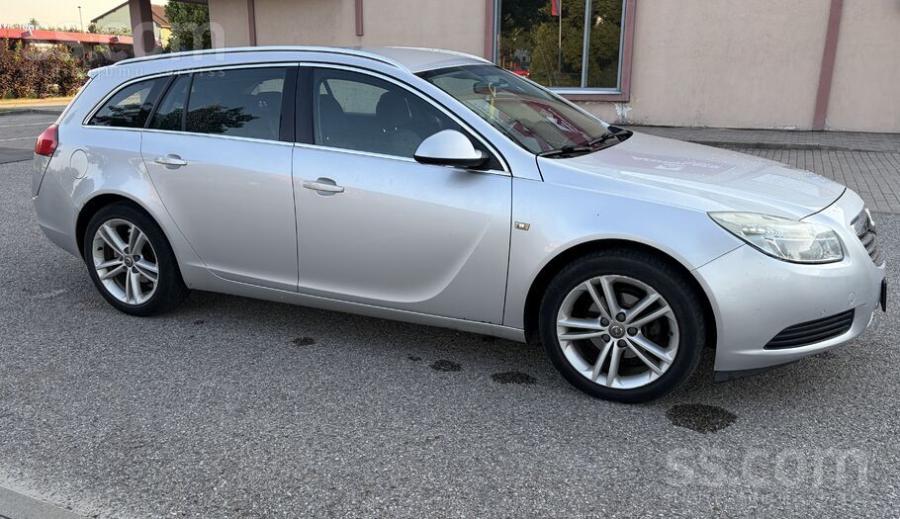 Pelēks Opel Insignia 2010 Jelgava, ar dzinēja tilpumu 2.00 L un nobraukumu 311 tūkst. km par 3000 €, foto 4 vietnē AUTOMOTO.COM.LV