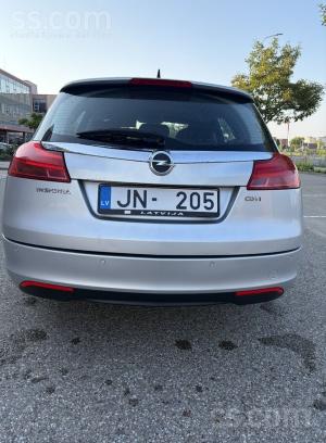 Pelēks Opel Insignia 2010 Jelgava, ar dzinēja tilpumu 2.00 L un nobraukumu 311 tūkst. km par 3000 €, foto 6 vietnē AUTOMOTO.COM.LV