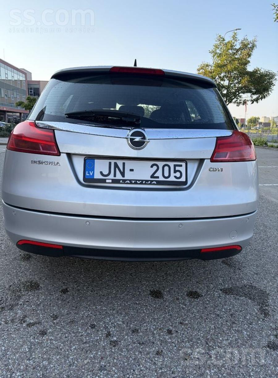 Pelēks Opel Insignia 2010 Jelgava, ar dzinēja tilpumu 2.00 L un nobraukumu 311 tūkst. km par 3000 €, foto 6 vietnē AUTOMOTO.COM.LV