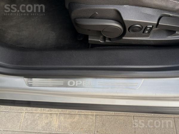 Pelēks Opel Insignia 2010 Jelgava, ar dzinēja tilpumu 2.00 L un nobraukumu 311 tūkst. km par 3000 €, foto 10 vietnē AUTOMOTO.COM.LV