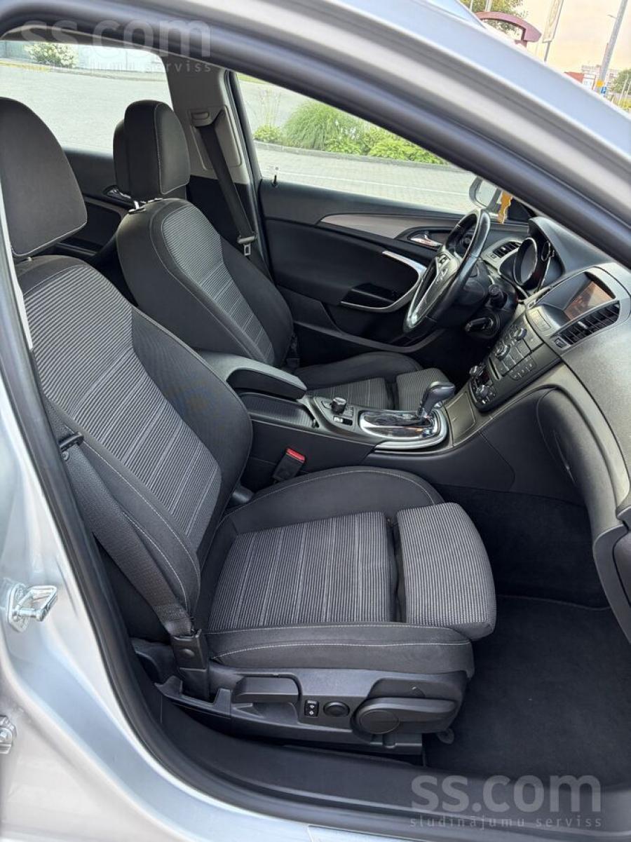 Pelēks Opel Insignia 2010 Jelgava, ar dzinēja tilpumu 2.00 L un nobraukumu 311 tūkst. km par 3000 €, foto 14 vietnē AUTOMOTO.COM.LV