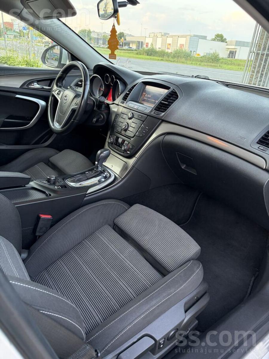 Pelēks Opel Insignia 2010 Jelgava, ar dzinēja tilpumu 2.00 L un nobraukumu 311 tūkst. km par 3000 €, foto 15 vietnē AUTOMOTO.COM.LV