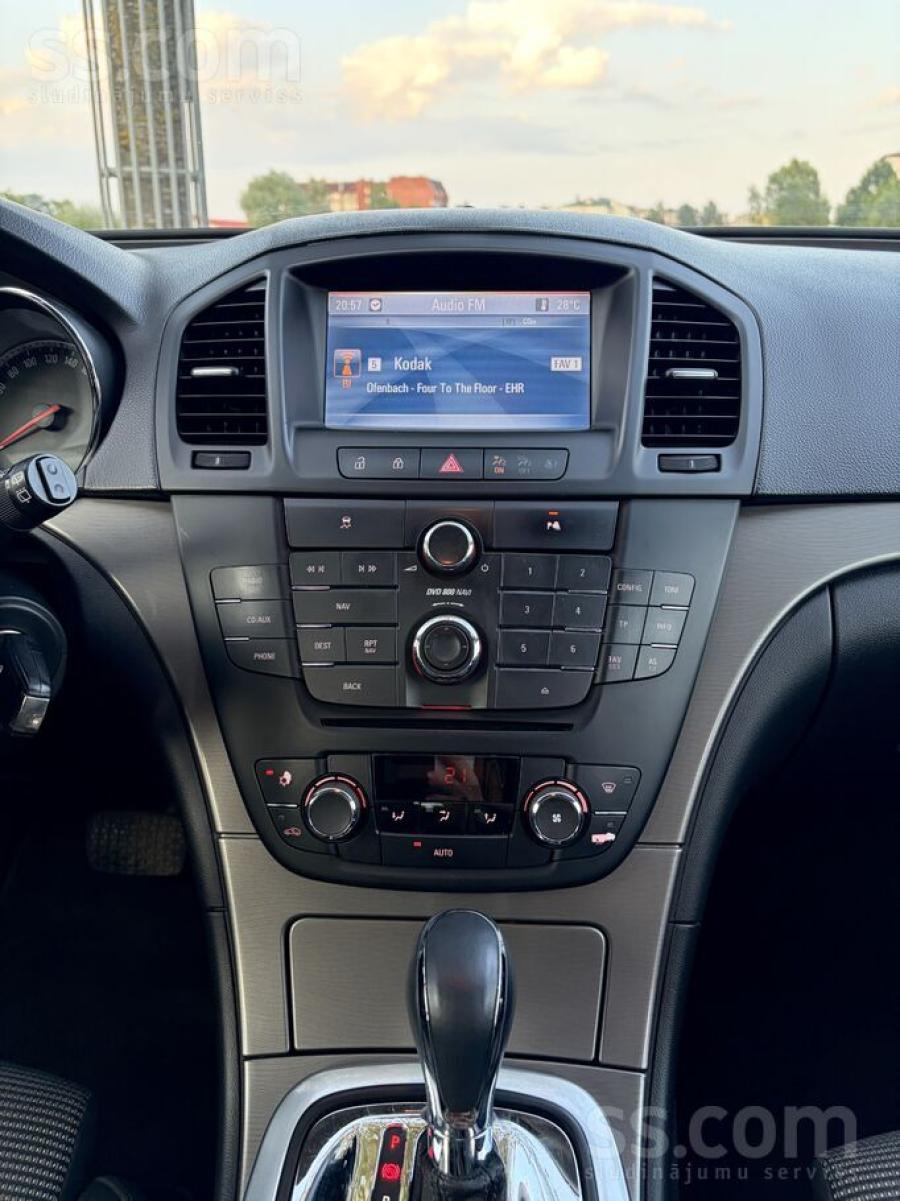 Pelēks Opel Insignia 2010 Jelgava, ar dzinēja tilpumu 2.00 L un nobraukumu 311 tūkst. km par 3000 €, foto 20 vietnē AUTOMOTO.COM.LV