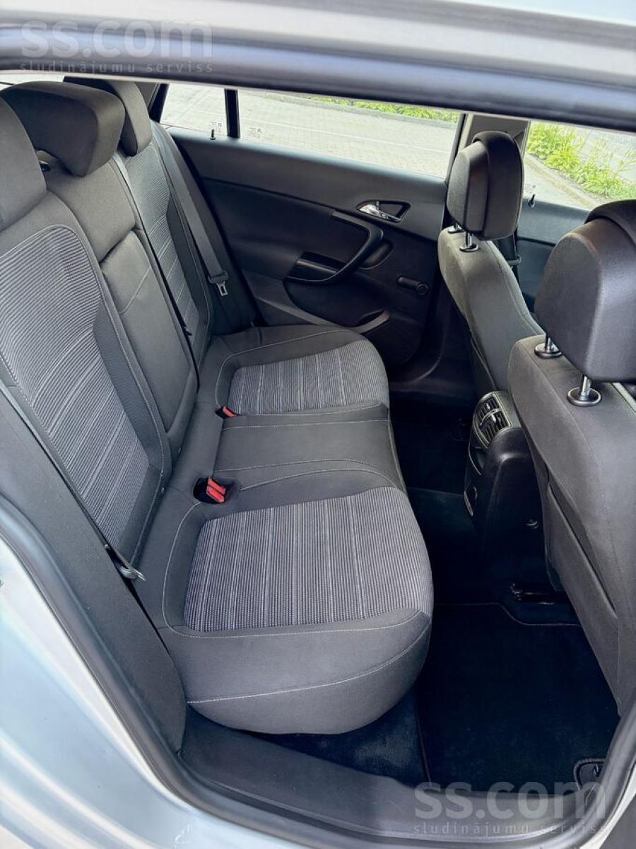 Pelēks Opel Insignia 2010 Jelgava, ar dzinēja tilpumu 2.00 L un nobraukumu 311 tūkst. km par 3000 €, foto 21 vietnē AUTOMOTO.COM.LV