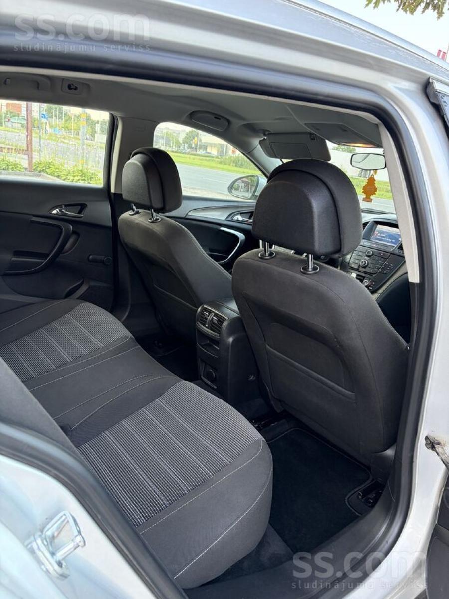 Pelēks Opel Insignia 2010 Jelgava, ar dzinēja tilpumu 2.00 L un nobraukumu 311 tūkst. km par 3000 €, foto 22 vietnē AUTOMOTO.COM.LV