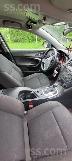 Pelēks Opel Insignia 2010 Rīga, ar dzinēja tilpumu 2.00 L un nobraukumu 362 tūkst. km par 3500 €, foto 3 vietnē AUTOMOTO.COM.LV