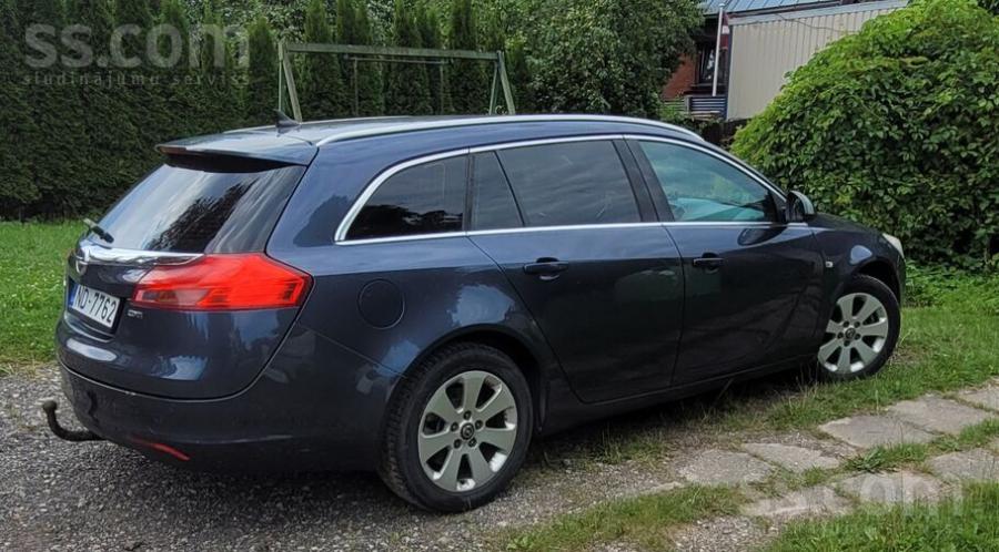 Pelēks Opel Insignia 2010 Rīga, ar dzinēja tilpumu 2.00 L un nobraukumu 362 tūkst. km par 3500 €, foto 4 vietnē AUTOMOTO.COM.LV