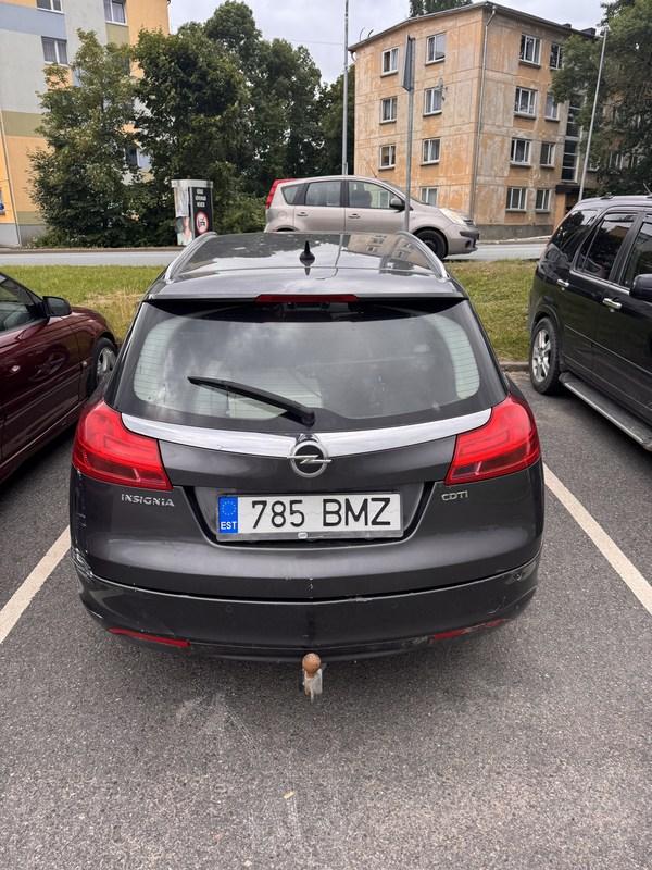 Pelēks Opel Insignia 2010 Tallina, ar dzinēja tilpumu 0.00 L un nobraukumu 286 tūkst. km par 2700 €, foto 5 vietnē AUTOMOTO.COM.LV