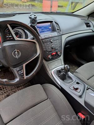 Pelēks Opel Insignia 2010 Jēkabpils, ar dzinēja tilpumu 2.00 L un nobraukumu 348 tūkst. km par 3000 €, foto 3 vietnē AUTOMOTO.COM.LV