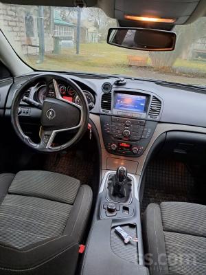 Pelēks Opel Insignia 2010 Jēkabpils, ar dzinēja tilpumu 2.00 L un nobraukumu 348 tūkst. km par 3000 €, foto 5 vietnē AUTOMOTO.COM.LV