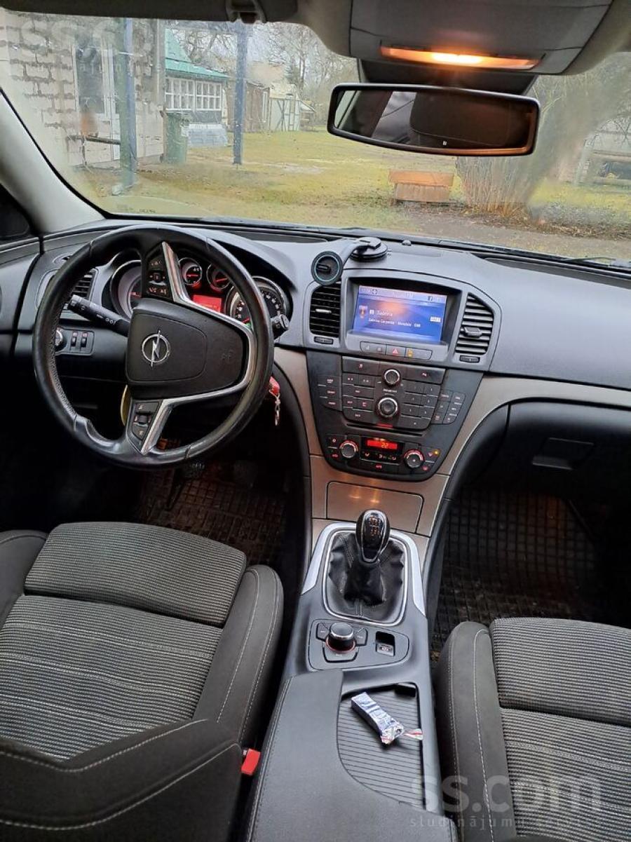 Pelēks Opel Insignia 2010 Jēkabpils, ar dzinēja tilpumu 2.00 L un nobraukumu 348 tūkst. km par 3000 €, foto 5 vietnē AUTOMOTO.COM.LV