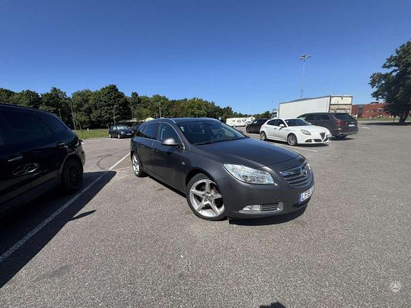 Pelēks Opel Insignia 2010 Klaipėda, ar dzinēja tilpumu 2.00 L un nobraukumu 281 tūkst. km par 3000 €, foto 2 vietnē AUTOMOTO.COM.LV