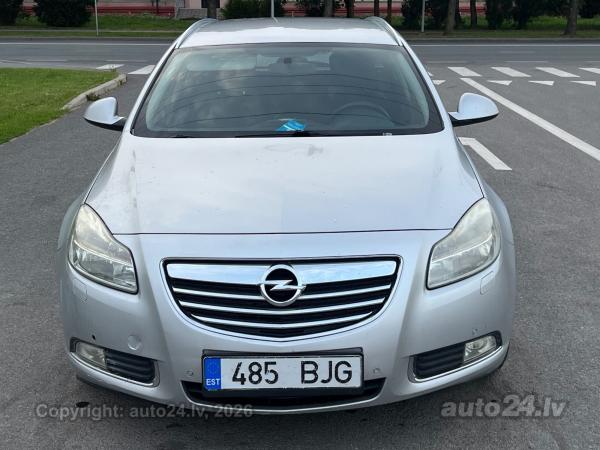 Pelēks Opel Insignia 2010 Narva, ar dzinēja tilpumu 2.00 L un nobraukumu 320 tūkst. km par 999 €, foto 2 vietnē AUTOMOTO.COM.LV