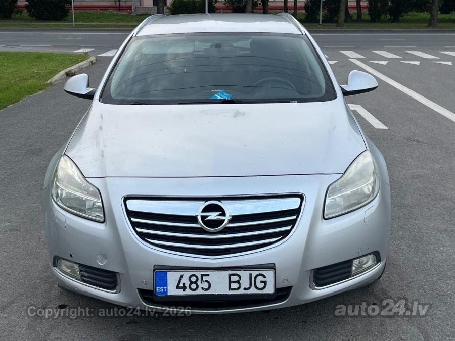 Pelēks Opel Insignia 2010 Narva, ar dzinēja tilpumu 2.00 L un nobraukumu 320 tūkst. km par 999 €, foto 3 vietnē AUTOMOTO.COM.LV