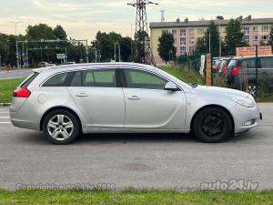 Pelēks Opel Insignia 2010 Narva, ar dzinēja tilpumu 2.00 L un nobraukumu 320 tūkst. km par 999 €, foto 7 vietnē AUTOMOTO.COM.LV