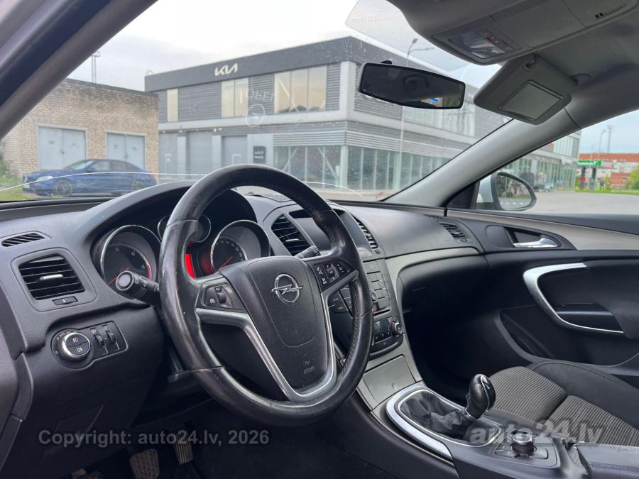 Pelēks Opel Insignia 2010 Narva, ar dzinēja tilpumu 2.00 L un nobraukumu 320 tūkst. km par 999 €, foto 15 vietnē AUTOMOTO.COM.LV
