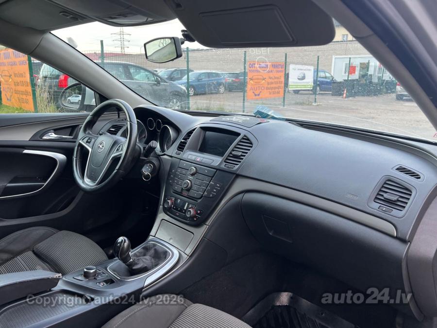 Pelēks Opel Insignia 2010 Narva, ar dzinēja tilpumu 2.00 L un nobraukumu 320 tūkst. km par 999 €, foto 16 vietnē AUTOMOTO.COM.LV