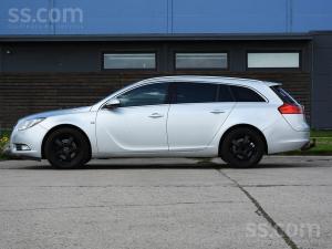 Pelēks Opel Insignia 2010 Rīga, ar dzinēja tilpumu 2.00 L un nobraukumu 357 tūkst. km par 5150 €, foto 5 vietnē AUTOMOTO.COM.LV