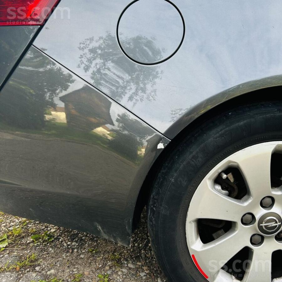 Pelēks Opel Insignia 2010 Ventspils, ar dzinēja tilpumu 2.00 L un nobraukumu 291 tūkst. km par 2800 €, foto 3 vietnē AUTOMOTO.COM.LV