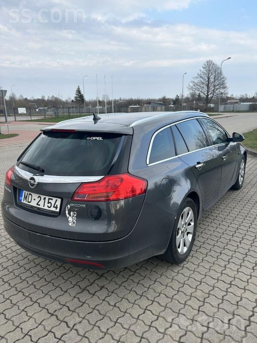 Pelēks Opel Insignia 2010 Ventspils, ar dzinēja tilpumu 2.00 L un nobraukumu 291 tūkst. km par 2800 €, foto 8 vietnē AUTOMOTO.COM.LV